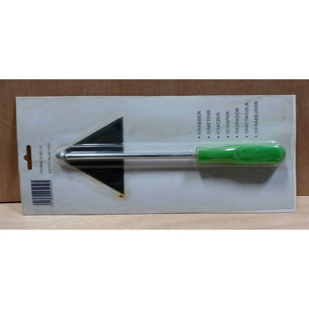 Small Triangular Scraper - Canadian Racing Pigeon Union